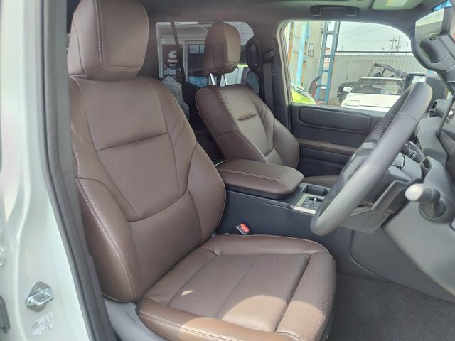 TOYOTA LAND CRUISER 250 ZX | 2024 | PEARL WHITE | 895 km TOYOTA LAND CRUISER 250 ZX | 2024 | PEARL WHITE | 895 km