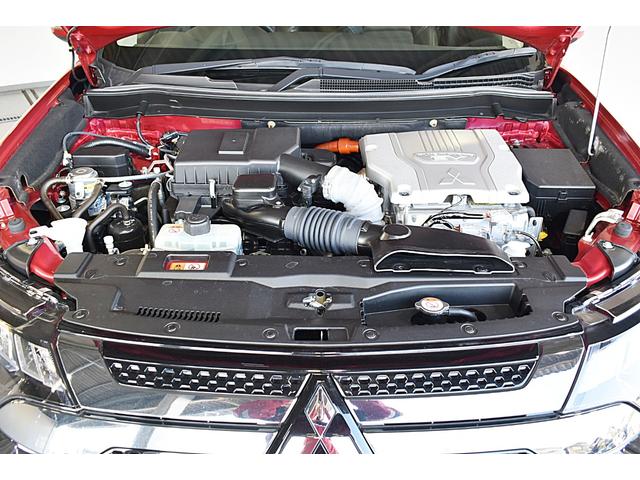 三菱 アウトランダーPHEV Gプラスパッケージ 電気温水式ヒーター AC100V電源（1500W） クルーズコントロール 全方位の中古車｜グーネット中古車