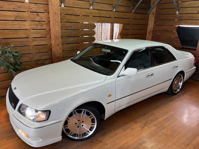 日産 シーマ 30TR Y33後期 1オーナー QR2パールの中古車｜グーネット中古車