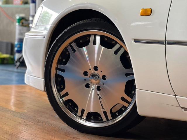 日産 シーマ 30TR Y33後期 1オーナー QR2パールの中古車｜グーネット中古車