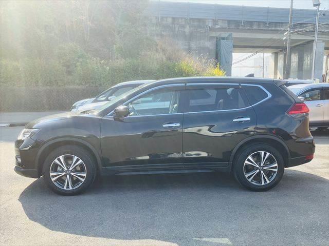 NISSAN X-TRAIL 20XI | 2019 | BLACK M | 82393 km | details NISSAN X-TRAIL 20XI | 2019 | BLACK M | 82393 km | details