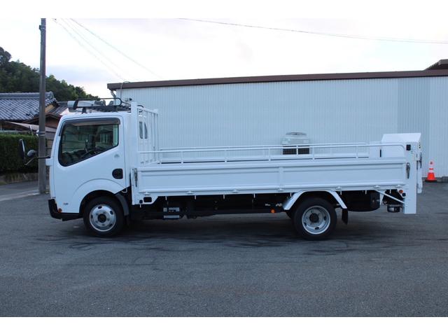 日産 アトラストラック 全低床2tロング平ボディパワーゲート付 6速マニュアル パワーゲート昇降能力600kg ディーゼルの中古車｜グーネット中古車