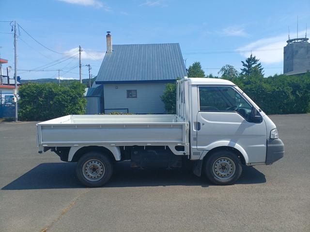 三菱 デリカトラック 1トン 4WD 平ボディ 積載850kの中古車｜グーネット中古車