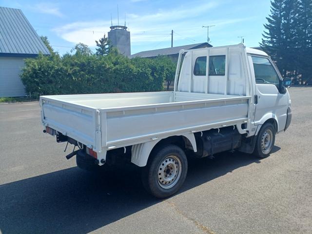 三菱 デリカトラック 1トン 4WD 平ボディ 積載850kの中古車｜グーネット中古車