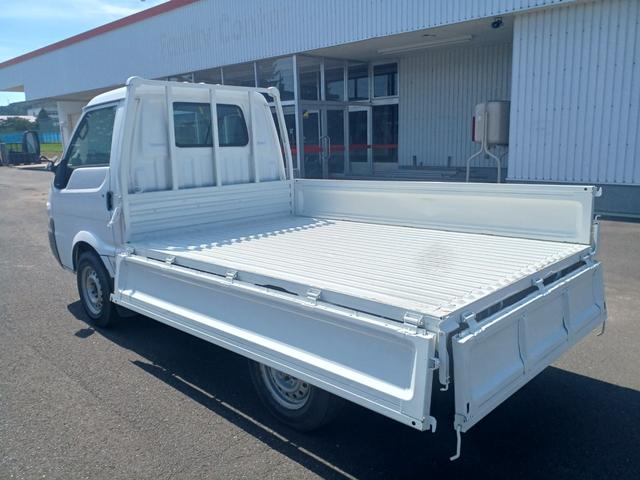 三菱 デリカトラック 1トン 4WD 平ボディ 積載850kの中古車｜グーネット中古車