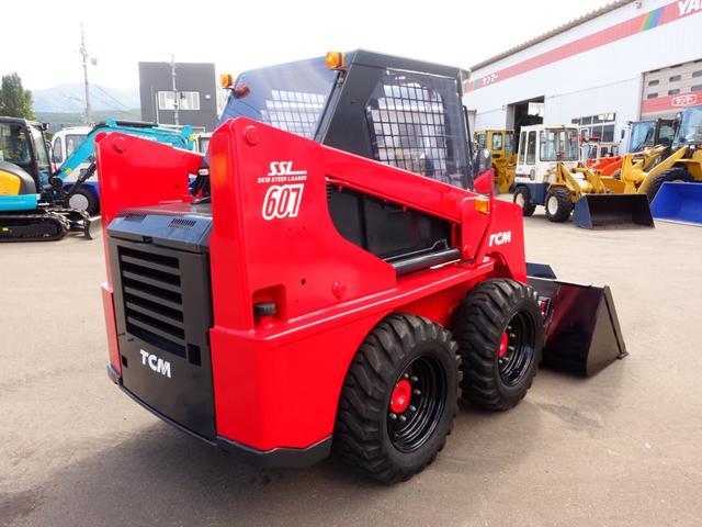 日本その他 日本 TCM スキットステア 607T バケット容量0．3m3の中古車｜グーネット中古車