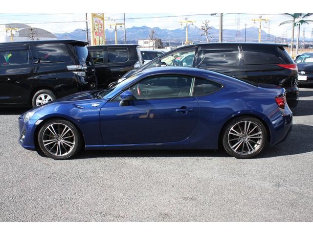 86（トヨタ）GT 6速MT 社外追加タコメーター 車高調 テールフィニッシャー SDナビ フルセグTV CD／DVDビデオ Bluetooth バックカメラ HID ETC ABS 6エア ...