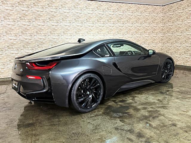 BMW i8 20インチAW タイヤ4本交換済み 全周囲カメラの中古車｜グーネット中古車