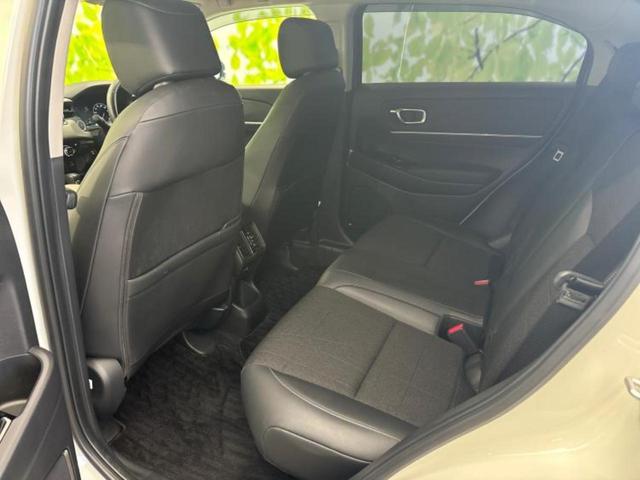 ヴェゼル（ホンダ）eHEV Z 純正 9インチ SDナビ／衝突安全装置／シートヒーター／車線逸脱防止支援システム／シート ハーフレザー／パーキングアシスト バックガイド／電動バックドア ...