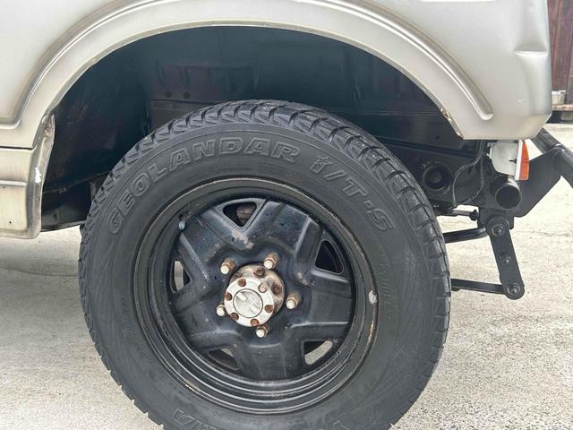 スズキ ジムニー 4WD MT CDの中古車｜グーネット中古車