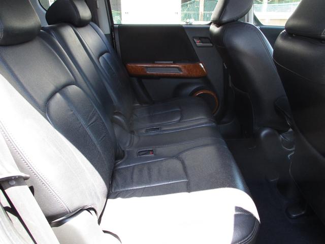 ホンダ クロスロード HIDエディション 無限19インチアルミ 木目調パネル 黒革シートカバーパイオニアフルセグナビの中古車｜グーネット中古車