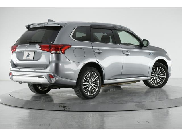 三菱 アウトランダーPHEV Gプラスパッケージ SC後 1500W給電 純正スマホ連携ナビの中古車｜グーネット中古車