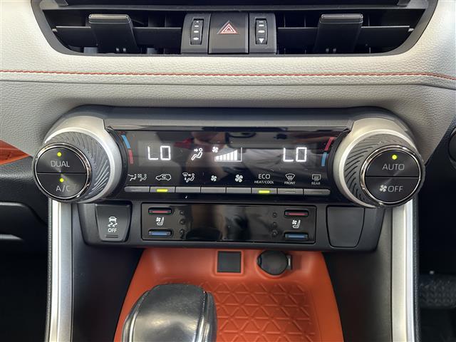 RAV4（トヨタ）アドベンチャー パノラマムーンルーフ トヨタセーフティセンス 純正9インチSDナビ Bカメラ 地デジTV ルーフレール シートヒーター シートベンチレーター ステアリング ...