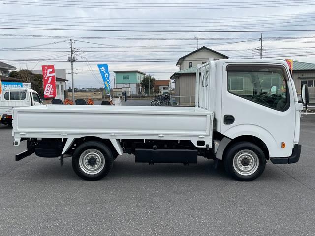 日産 アトラストラック フルスーパーローDX 1．4t 平床 4WDの中古車｜グーネット中古車