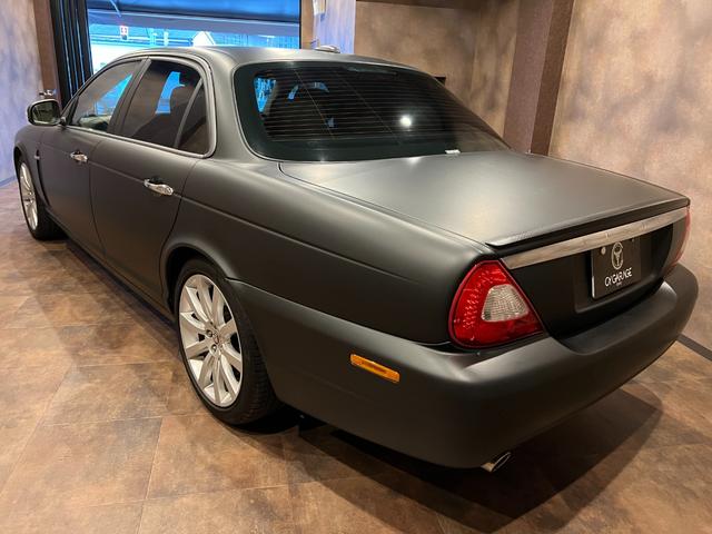 ジャガー XJ XJ 3．0エグゼクティブ マットブラックフルラッピング 純正ナビの中古車｜グーネット中古車