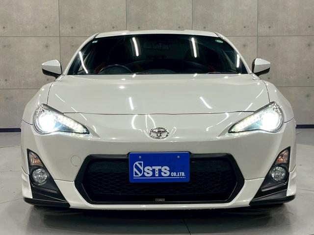 86（トヨタ）GT TRDエアロ チャージスピード大型リアウィング Weds18インチAW 柿本改マフラー 社外ナビ フルセグTV BT接続 バックモニター HIDヘッドライト フォグランプ ...