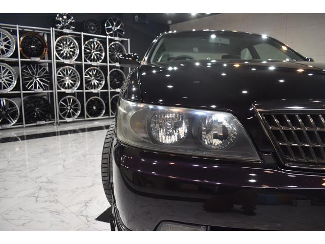 NISSAN LAUREL MEDALIST | 2000 | PURPLE M | 35000 km NISSAN LAUREL MEDALIST | 2000 | PURPLE M | 35000 km
