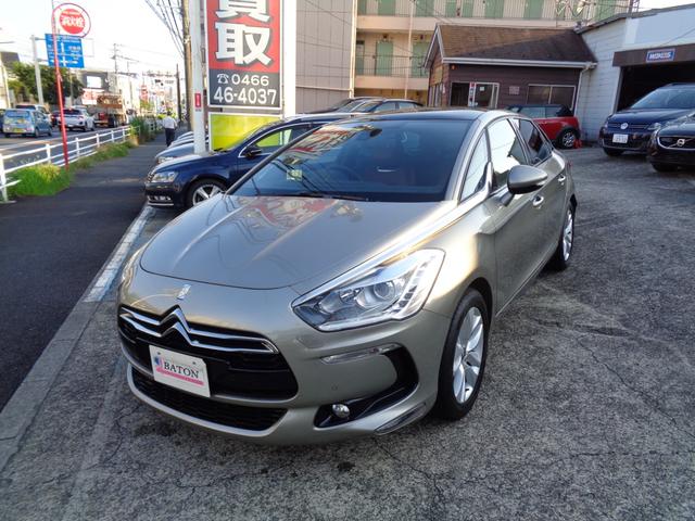 DS5（シトロエン）シック 限定車クラブレザー／パノラマルーフ／本革パワーシート／HIDライト／バックカメラ／禁煙車の中古車詳細 | DS5の中古車なら【クルタウン】BATON本店 株式会社 ...