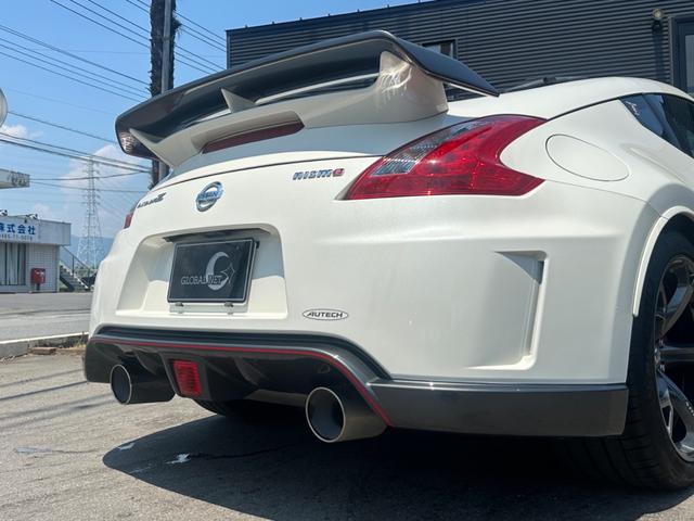 NISSAN FAIRLADY Z NISMO | 2013 | PEARL WHITE | 62451 km NISSAN FAIRLADY Z NISMO | 2013 | PEARL WHITE | 62451 km