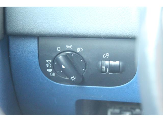 アウディ TTクーペ 1．8Tクワトロ 左H6速MT ルーフライニング張り替え済み ナビTVの中古車｜グーネット中古車