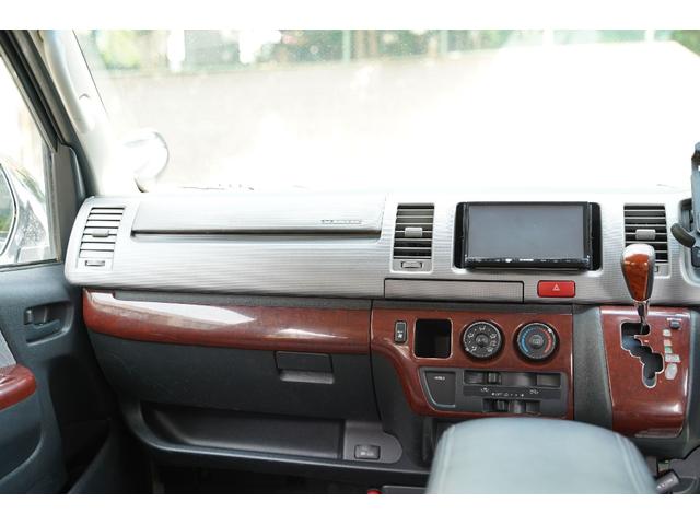 トヨタ ハイエースバン ロングスーパーGL 4WD 3．000cc 軽油ターボの中古車｜グーネット中古車