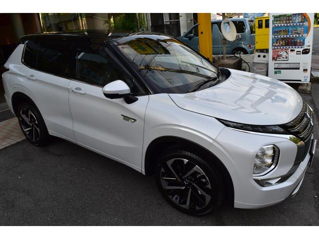 三菱 アウトランダーPHEV P 登録済未使用車 電動パノラマサンルーフ BOSEサウンド オプションカラーホワイトダイヤモンドの中古車｜グーネット中古車