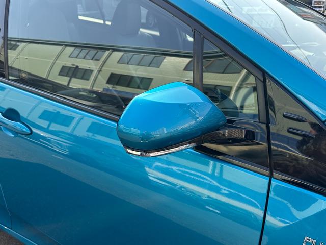 TOYOTA PRIUS PHV A | 2017 | BLUE M | 56553 km | details.- Japanese used ...