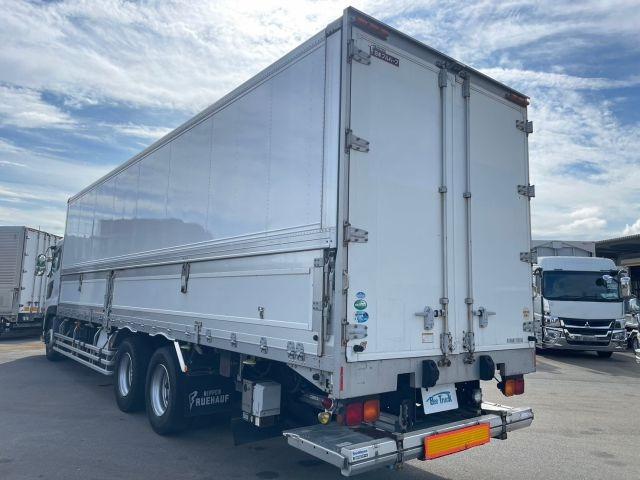 クオン（UDトラックス） H27年式 UDトラックス 冷蔵冷凍ウイング 格納式パワーゲート 菱重コールドチェーン TU100SA サブエンジン スタンバイ装置 3軸1デフ 後輪エアサス 10t ...
