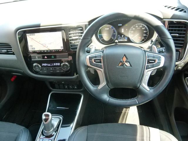 三菱 アウトランダーPHEV G 4WD プラグインハイブリッド クラリオンSDナビの中古車｜グーネット中古車