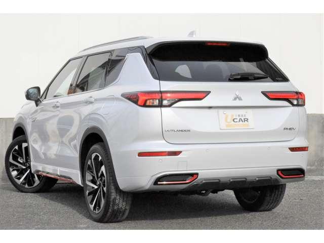 三菱 アウトランダーPHEV P ラリーアートガーニッシュPKG サンルーフ パノラマSRの中古車｜グーネット中古車