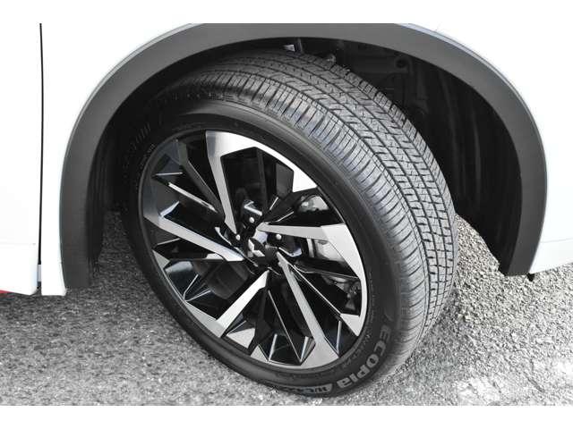 三菱 アウトランダーPHEV P ラリーアートガーニッシュPKG サンルーフ パノラマSRの中古車｜グーネット中古車