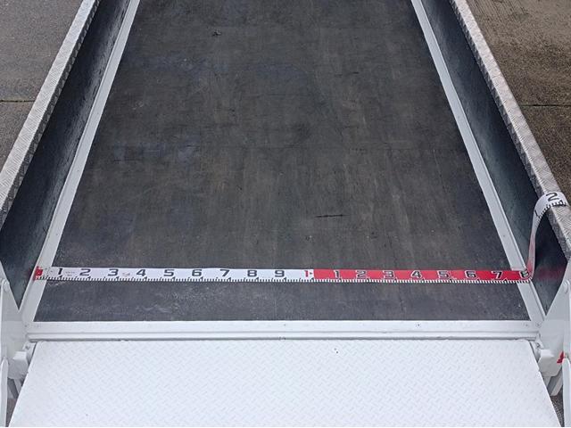 日産 アトラストラック ロング低床2t積 新明和600kgアーム式パワーゲート 3．0ディーゼルターボ 6速の中古車｜グーネット中古車