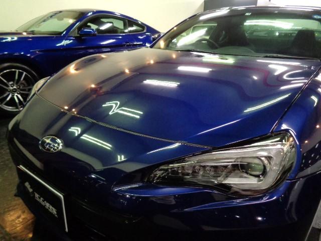 スバル BRZ R 後期型ラピスブルーパールカラー後期専用エアロ大型リアスポD4S－BOXERエンジン6MT2本出しマフラーVSCコントロールTRACKモード後期アルミLEDウインカブラック ...