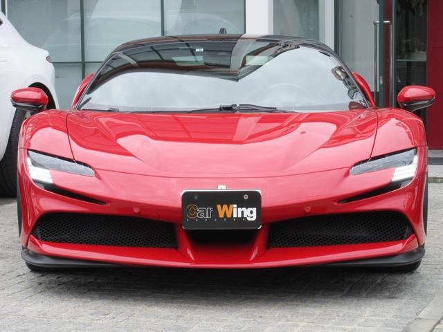 フェラーリ SF90ストラダーレ ベースグレード アセットフィオラノPKG OP950 ツートーンボディペイントの中古車｜グーネット中古車