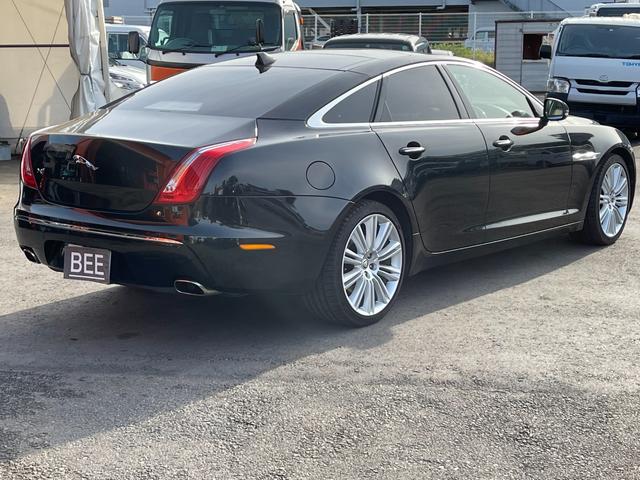 ジャガー XJXJ ラグジュアリーの中古車 車体価格270万円 2012(平成24)年式 走行4.7万キロ 車体色ブラック 福岡県福岡市西区 ...