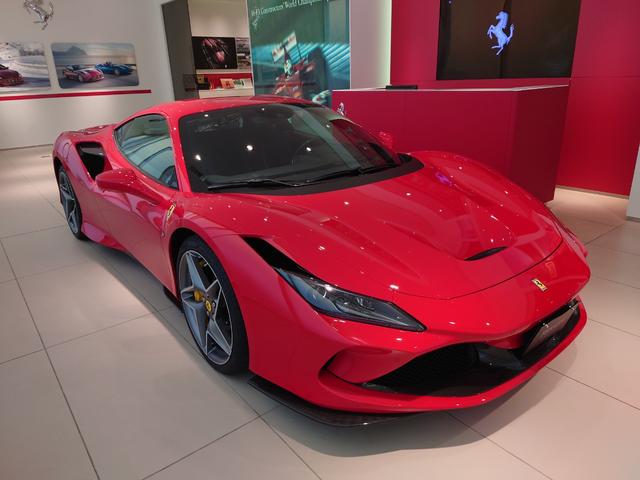 フェラーリ F8トリブート ベースグレード D車 OP800 レーシングシートの中古車｜グーネット中古車