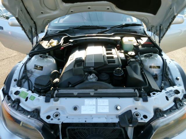 BMW Z3ロードスター 2.8 室内保管 赤黒コンビ革シート BMW Z3ロードスター 2.8 室内保管 赤黒コンビ革シート