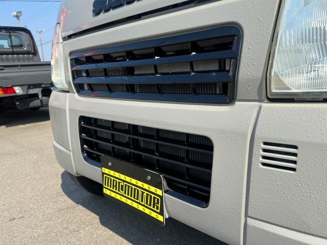 キャリイトラック（スズキ）KC 4WD 5MT エアコン パワステ 14AW MACカスタム2トンカラー 新品LEDライト オリジナルエンブレム Fバンパーチップ塗装 グリル塗分け 車内オゾン ...