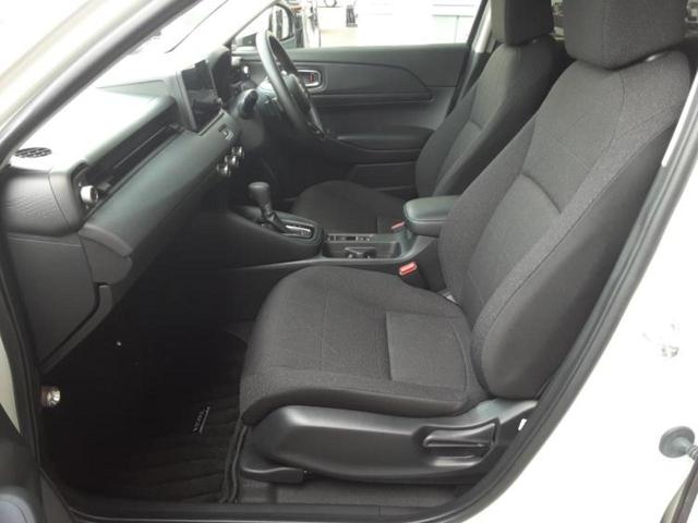 ヴェゼル（ホンダ）eHEV X 新品タイヤ／純正 9インチ SDナビ／ホンダセンシング／車線逸脱防止支援システム／パーキングアシスト バックガイド／ヘッドランプ LED／Bluetooth接続 ...