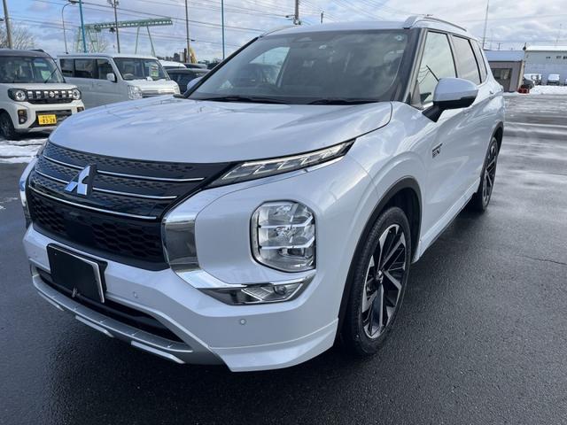 三菱 アウトランダーPHEV P 4WD 7人乗り 純メモリーナビの中古車｜グーネット中古車