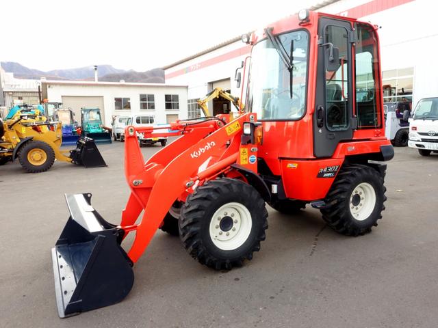 日本その他 日本クボタ ホイルローダー R430Z バケット容量0．4m3の中古車 2014年式 走行走不明キロ 車体色レッド｜ブラック 北海道札幌市手稲区曙二条4－2－58 成田産業（株）の ...