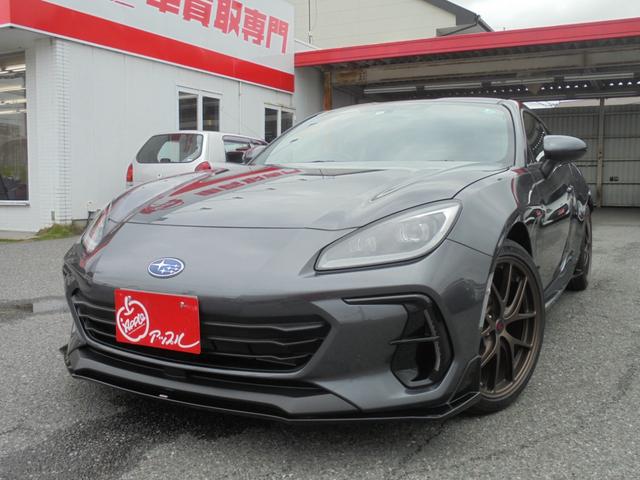 「乗るなら絶対スポーツカー！」ファーストカーはBちゃん♡WRブルーBRZの美人ドライバー | MOBY [モビー]