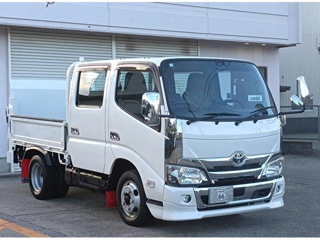 トヨエース（トヨタ）Wキャブ 全低床2t積 600kg垂直パワーゲート 4．0ディーゼルターボ 5速 プリクラッシュ 車線逸脱警報 メモリーナビ フルセグTV バックカメラ 左電格ミラー ...