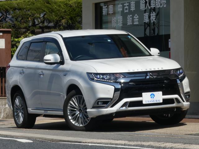 三菱 アウトランダーPHEV G 1オーナー 純正ナビ アラウンドビューMの中古車｜グーネット中古車