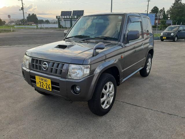 日産 キックス RX 5MT 4WDの中古車｜グーネット中古車