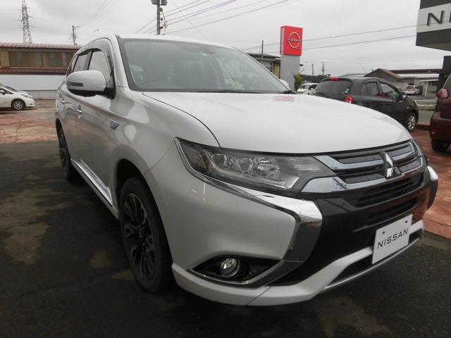 三菱 アウトランダーPHEV 2．0 G プレミアムパッケージ 4WDの中古車｜グーネット中古車