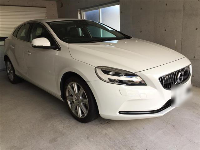 ボルボ V40 D4 Momentumの価格・性能・装備・オプション（2016年7月5日発売） 価格.com