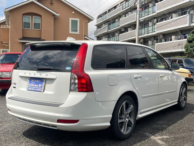 ボルボ V50 2．0eパワーシフト 当店買取 レザー AUXの中古車｜グーネット中古車