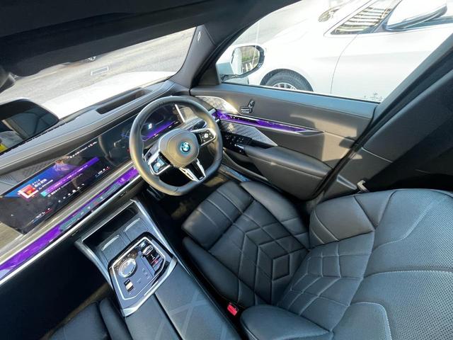 BMW i7 eDrive 50 Mスポーツ 弊社デモンストレーションカーの中古車｜グーネット中古車